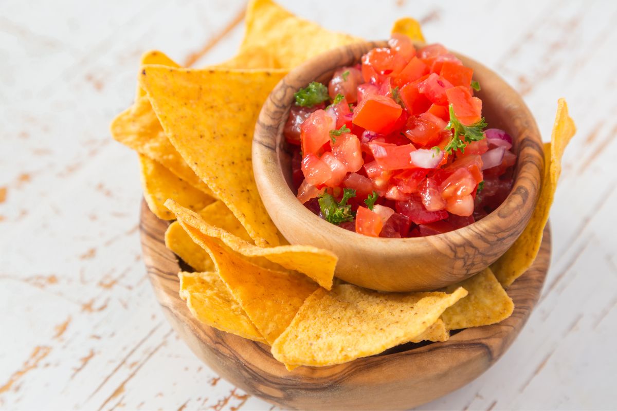 10 Best Low Sodium Salsa Brands *Dietitian Approved*